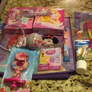 Disney | Accessories | Disney Princess 1 Pc Set New With Matching Bag ...